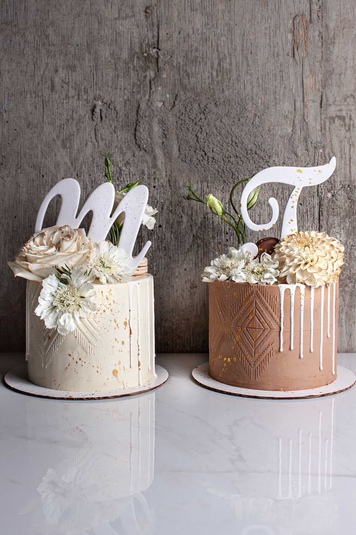 16 Engagement Party Cakes - LADY WEDDINGS